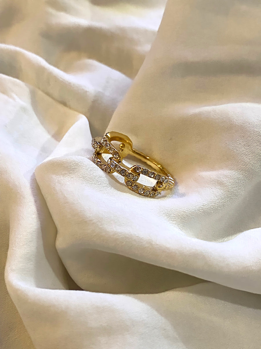 Monet Link Ring – M.I. The Collection